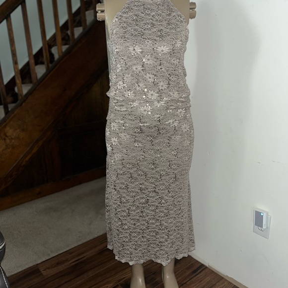 R&M Richards | Dresses | Rm Richards Lacy Taupenude Dress 6 | Poshmark